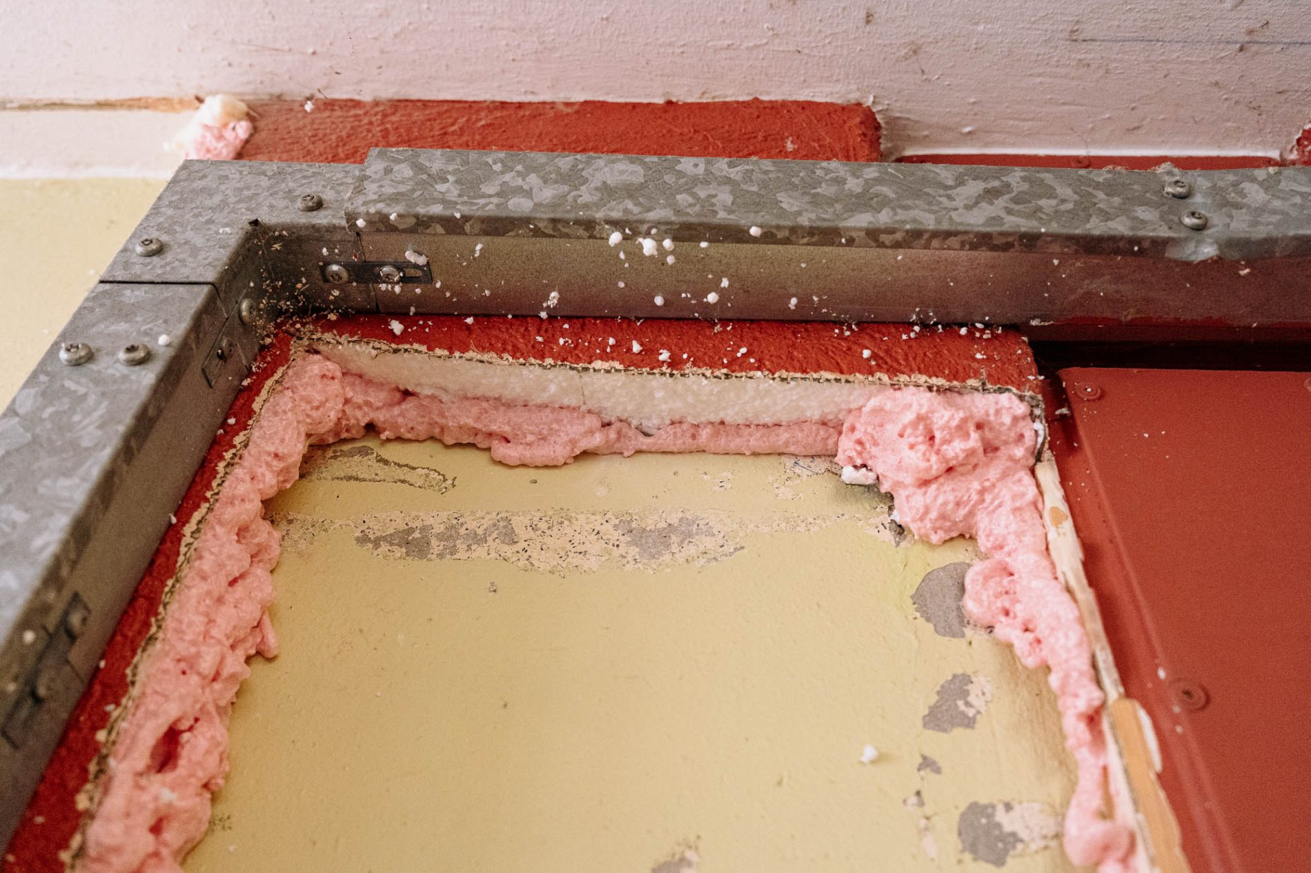 Council: Bristol tower block blaze fuelled by flammable cladding