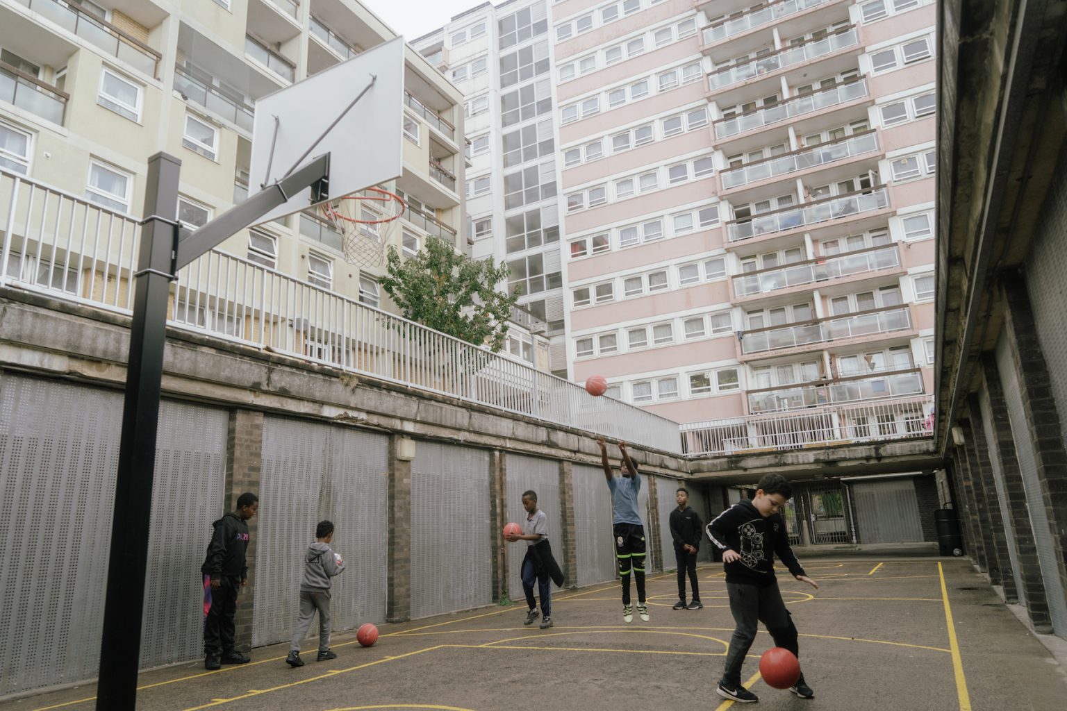 High-rise residents pick up trowels to fight negative stereotypes